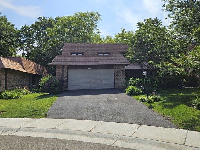 3912 Dundee Rd, Northbrook, IL 60062