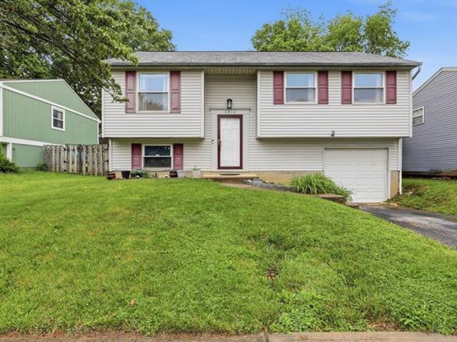 3912 Farm Brook Ln, Columbus, OH 43204