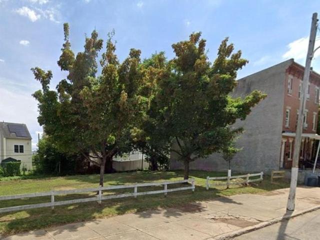 3912 Folsom St, Philadelphia, PA 19104