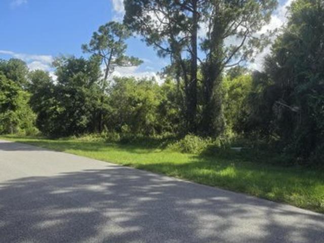 3912 Rambling Acres Dr, Titusville, FL 32796
