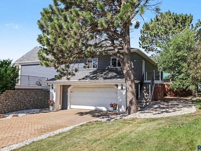 3913 N Longview Ave, Sioux Falls, SD 57107