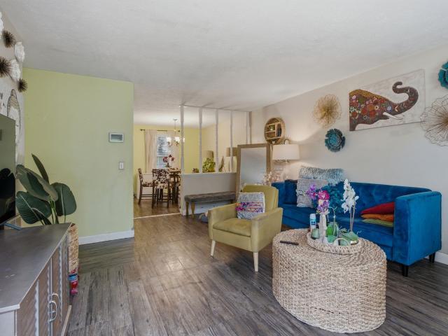 3913 Atkins Dr