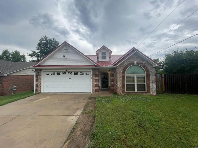 3913 Kingsberry Drive
