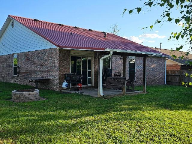 3913 Kingsberry Drive