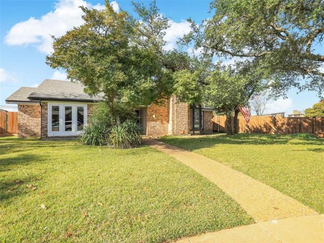 3913 Knob Hill Drive