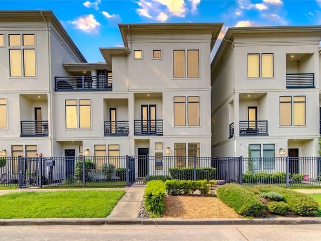3913 Rose St, Houston, TX 77007