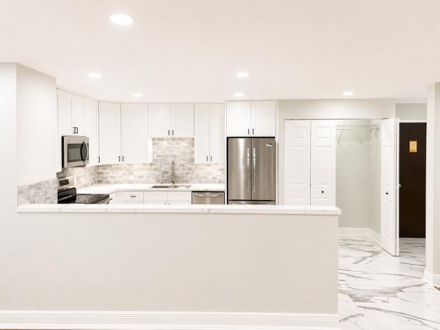3913 Saratoga Avenue # 117