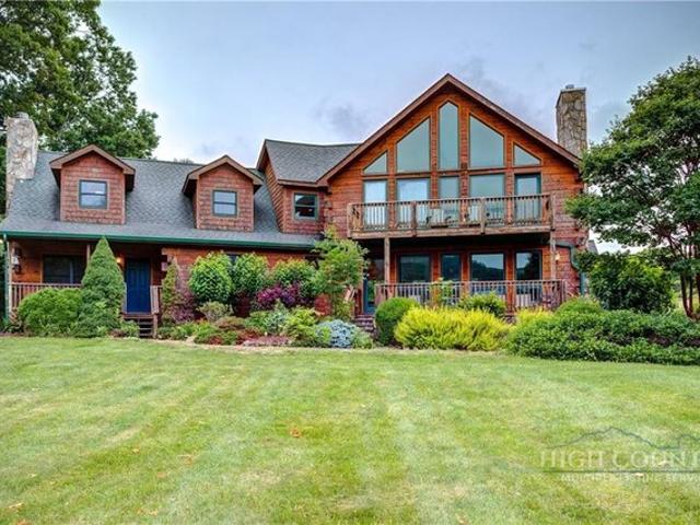 391 Camelot Dr, Banner Elk, NC 28604