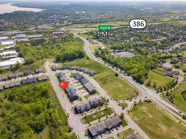 391 Carriage House Ln
