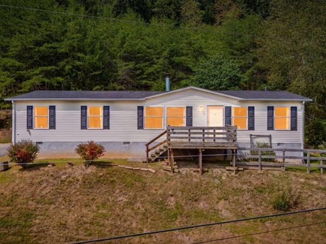 391 Old Rock Hill Rd, Watauga, TN 37694