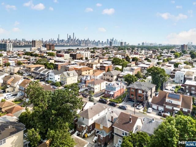 391 Morningside Avenue