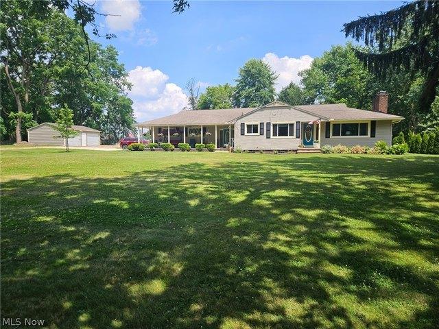 391 S Munroe Rd, Tallmadge, OH 44278