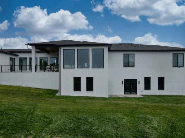 391 Sunset Drive