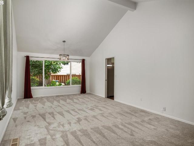391 sw nancy ave