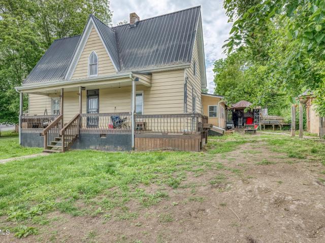 391 Railroad Street