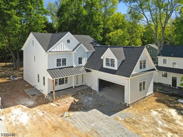 391 Woodland Rd