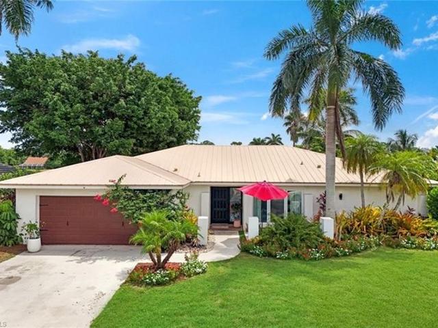 391 Torrey Pines Pt, Naples, FL 34113