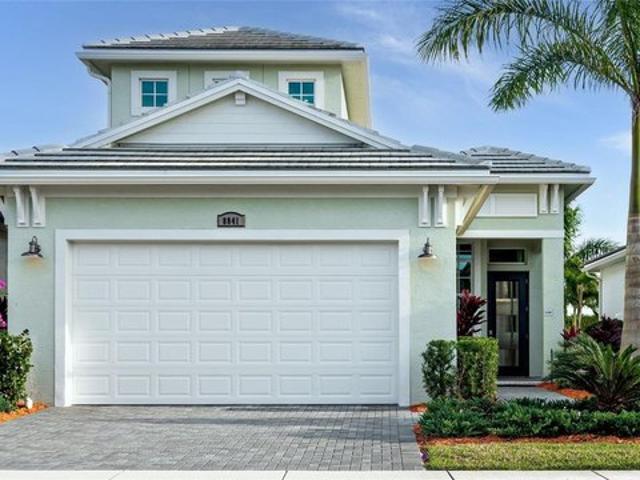 391 Verona Way, Lady Lake, FL 32159