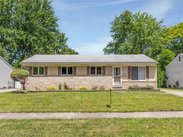 39240 Nottingham St, Westland, MI 48186