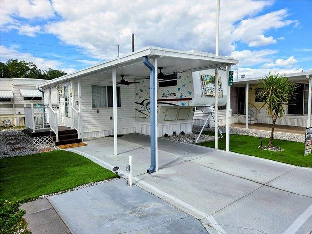39249 Nanian Dr, Zephyrhills, FL 33542