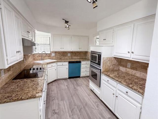 3924 Mesa Drive