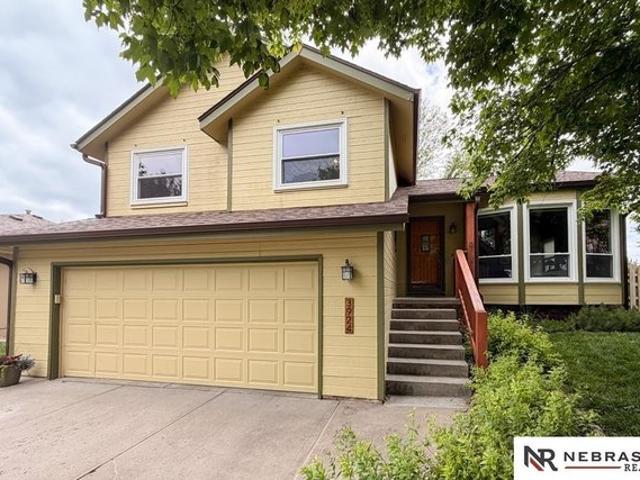 3924 S 155th St, Omaha, NE 68144