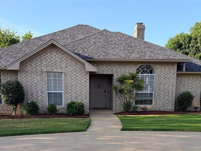 3925 Misty Ln, Paris, TX 75462