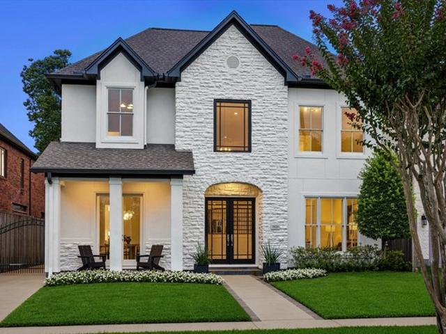 3925 Arnold St, West University Place, TX 77005