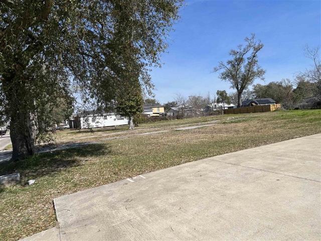 3925 Common St, Lake Charles, LA 70607 | MLS #SWL26000