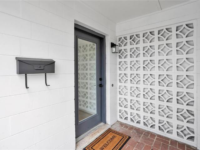 3925 De Kalb Dr, Orlando, FL 32839 | MLS #O6397 | Compass