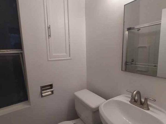 3925 Studio Apartment for Rent at 3925 E Broadway, Long Beach, CA 90803 Belmont Heights