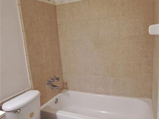 3925 SW 26th Ter, Unit B, Gainesville, FL 32608 | MLS #GC537521