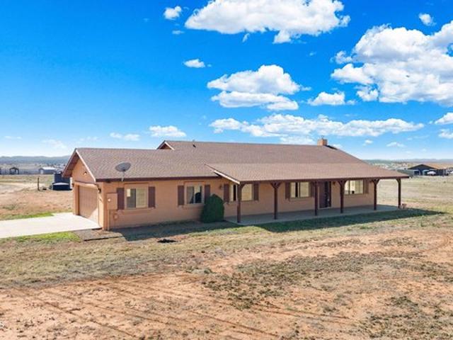 3925 W Harvest Way, Paulden, AZ 86334