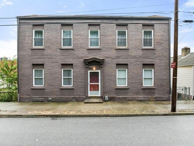 3925 Wetzel St, Wheeling, WV 26003