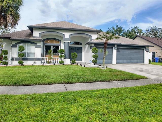 3926 Northridge Dr, Valrico, FL 33596 | MLS #TB8417 | Compass