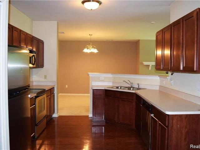 3926 norwich drive # 28