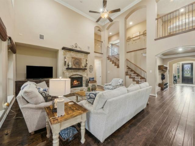 3926 Crystal Cascade Lane