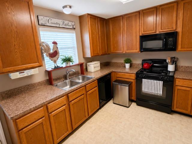 3926 Falvel Shadow Creek Drive