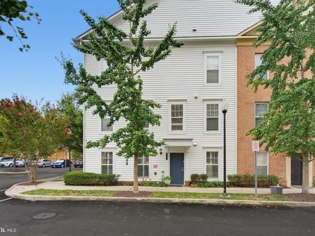 3927 Old Dominion Blvd, Alexandria, VA 22305