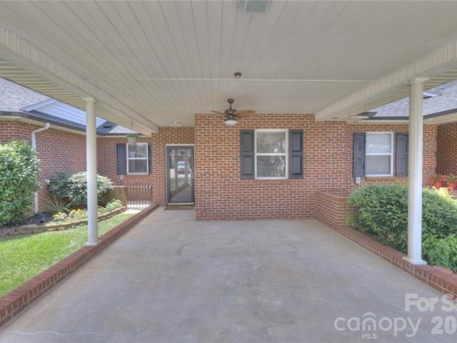 3927 Jasmine Ln, Denver, NC 28037