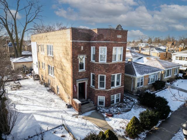 3927 Kirk St, Unit 2, Skokie, IL 60076 | MLS #12636 | Compass