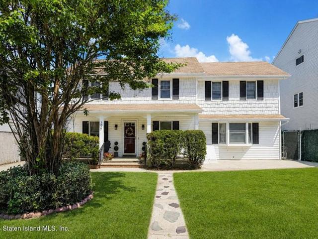 3927 Victory Blvd, Staten Island, NY 10314