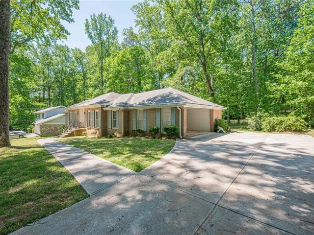 3928 Cloudland Drive SE