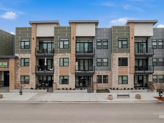 3928 E. Haystack St 107