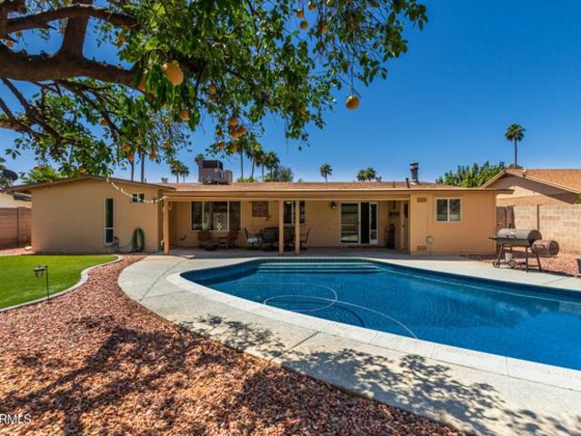 3928 E Sunnyside Dr, Phoenix, AZ 85028