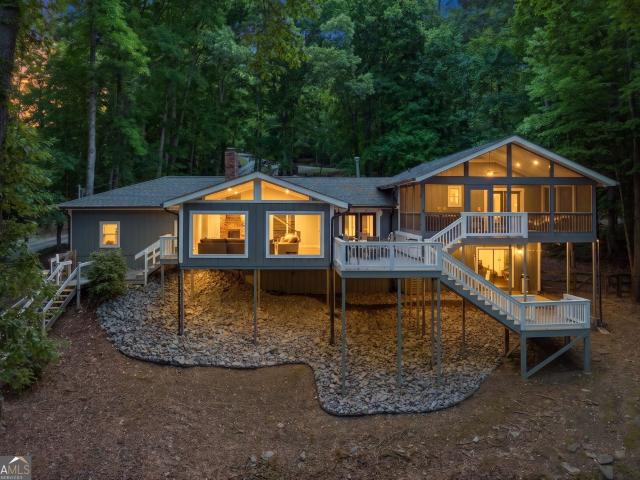 3928 Lake Court
