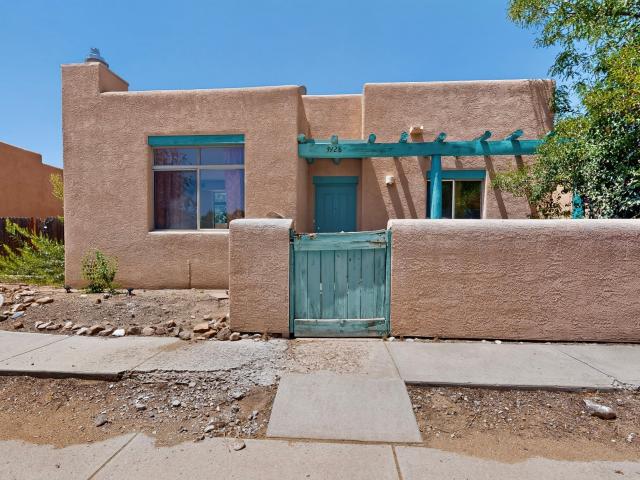 3928 Paseo Del Sol