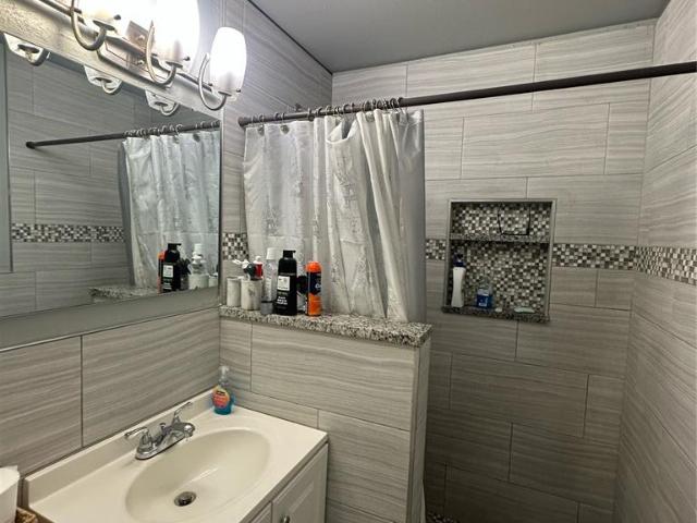3929 NW 29th Street