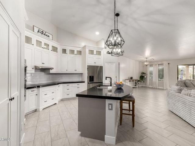 3929 N Dead Wood Dr, Casa Grande, AZ 85122