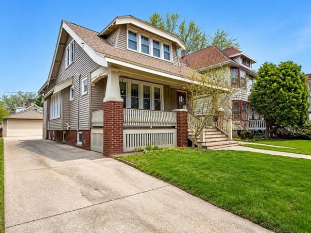3929 N Maryland Ave, Shorewood, WI 53211